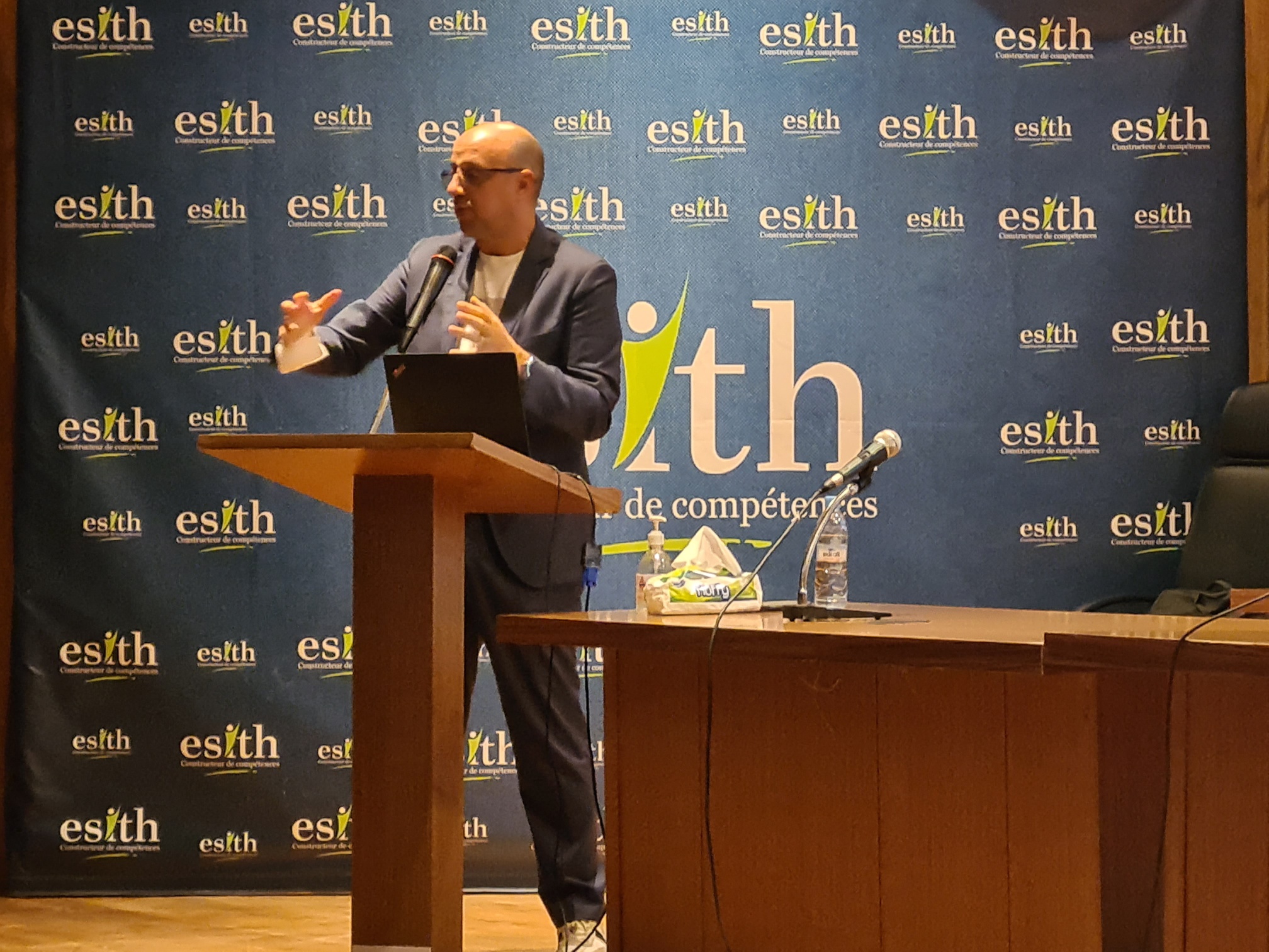 Formation Continue Entreprises – ESITH